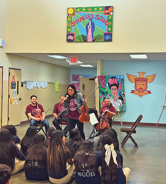 Cuarteto Dalí construye sueños con notas musicales / Building dreams ...